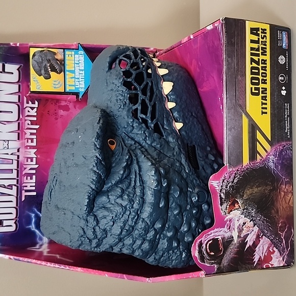 Toys | Godzilla X Kong Godzilla Interaction Mask By Playmates Toys ...